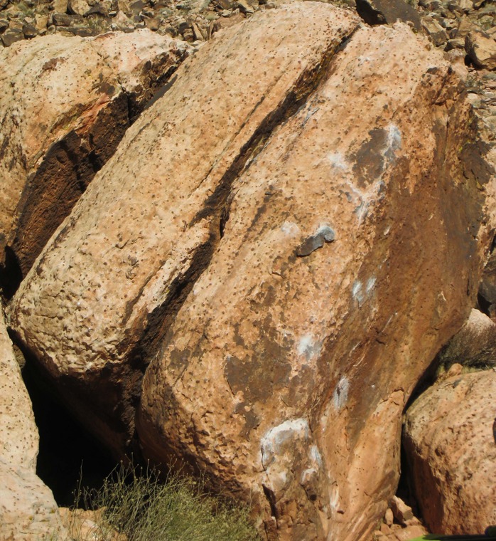 Kraft Boulders - Butt Crack Boulder