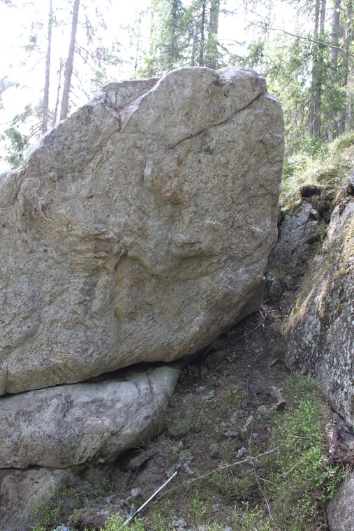 Katod at Anod, Nolby